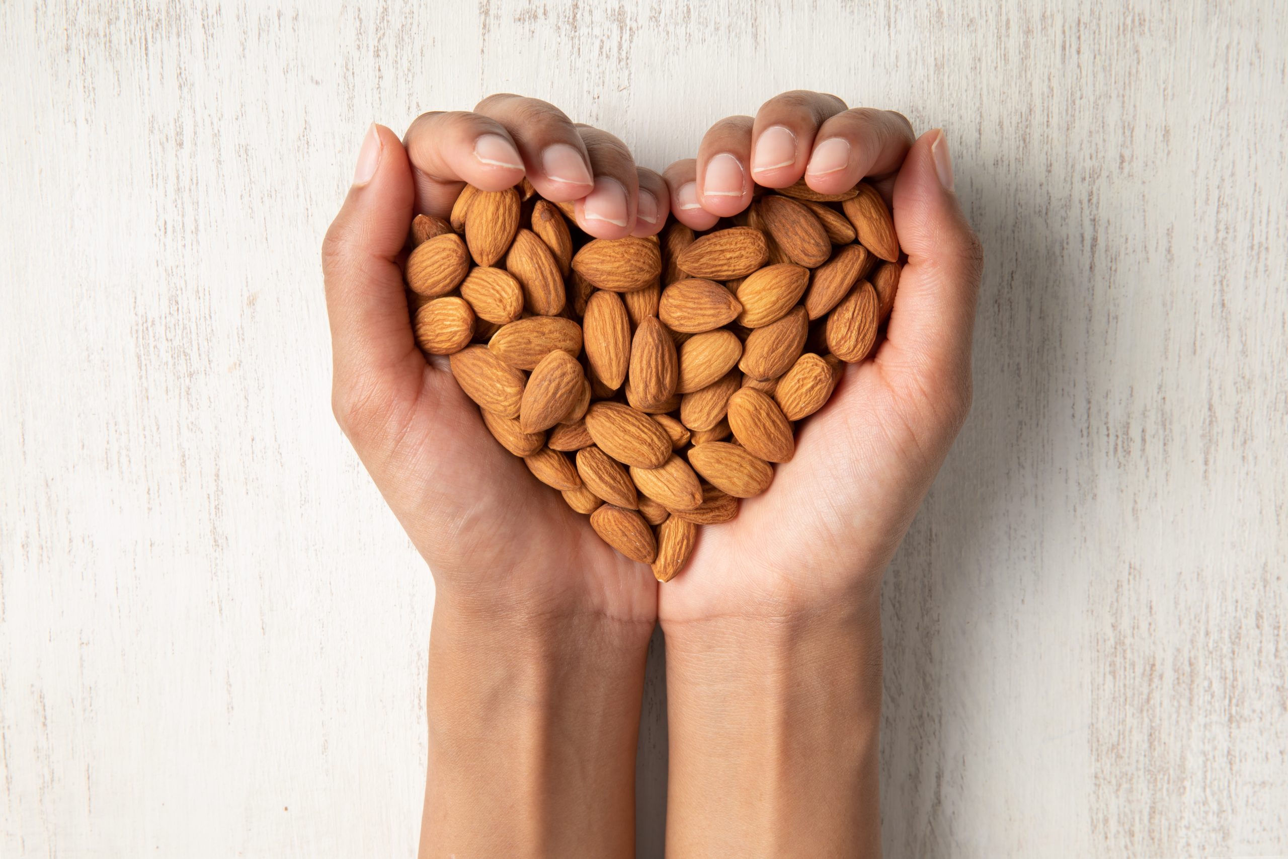 5 beneficios de las almendras que no sabías